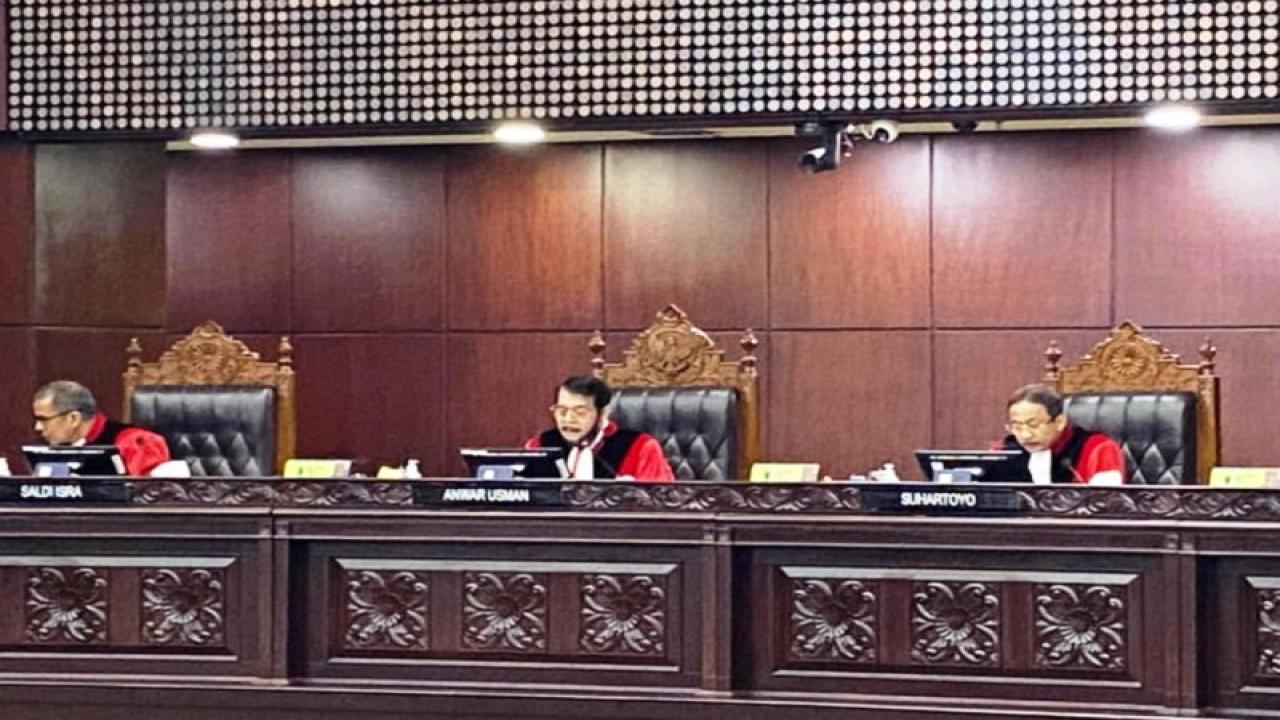 MK Kabulkan Syarat Capres dan Cawapres Pernah Jadi Kepala Daerah MK Kabulkan Syarat Capres dan Cawapres Pernah Jadi Kepala Daerah